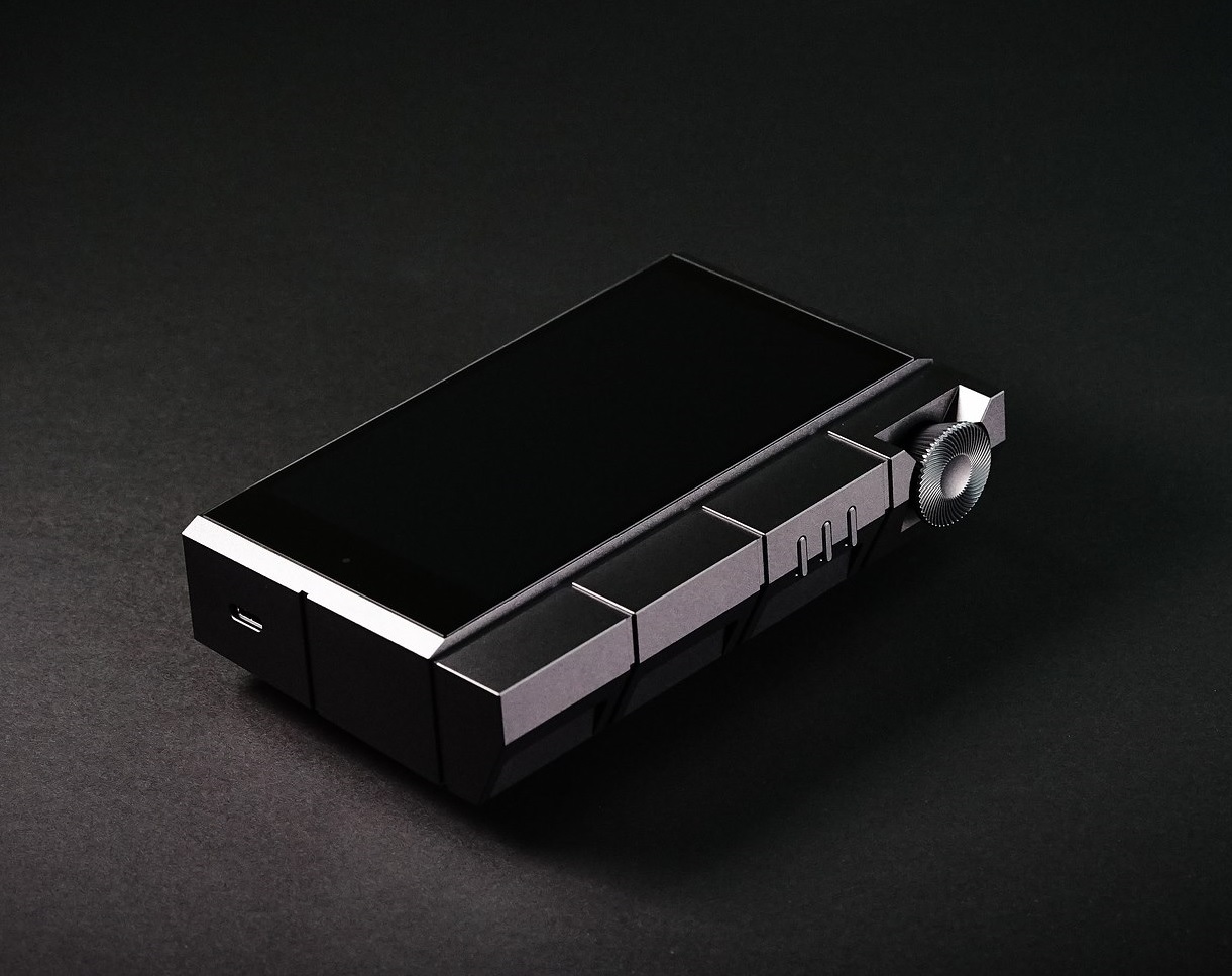 Kann Cube - Astell & Kern Portable Music Player - Audio Concierge